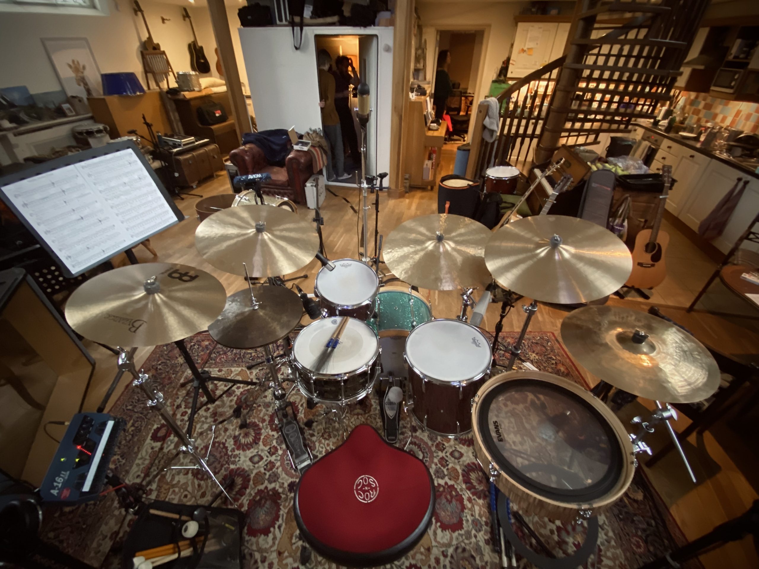 Residential recording studio & music production facility near London
