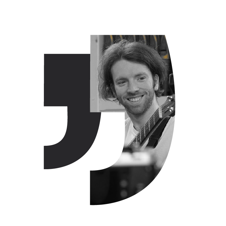 Residential recording studio & music production facility near London